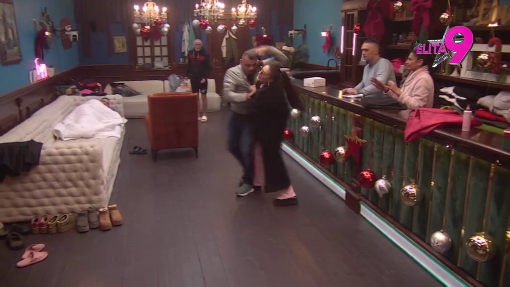 Novi ljubavni haos Bore i Anastasije: Ona doletela kao furija i počela ...