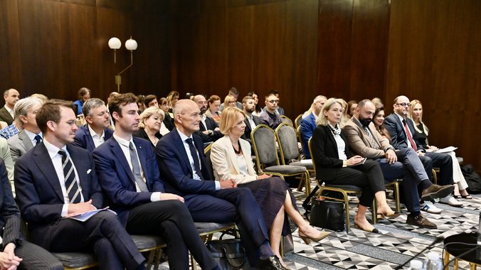 ŠVEDSKI KAPITAL STIŽE U SRBIJU! Ambasadorka Samelin poručila iz ...