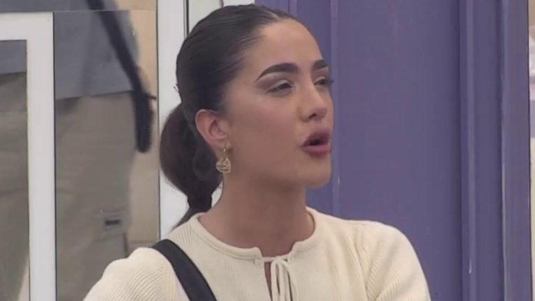 HELGA SE VRATILA NA VELIKA VRATA! Gastoz je doveo do tačke pucanja, ona ...